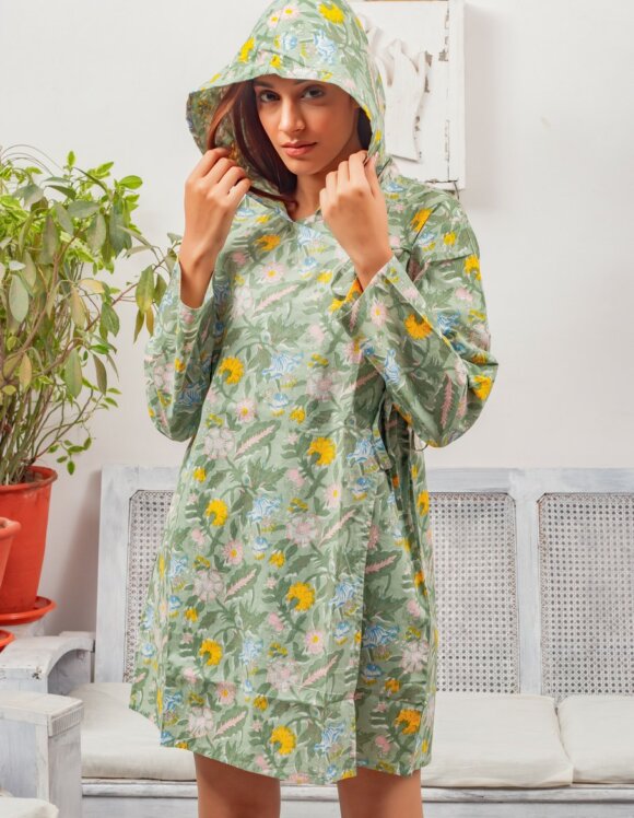 Art Nouveau | Wear The Change